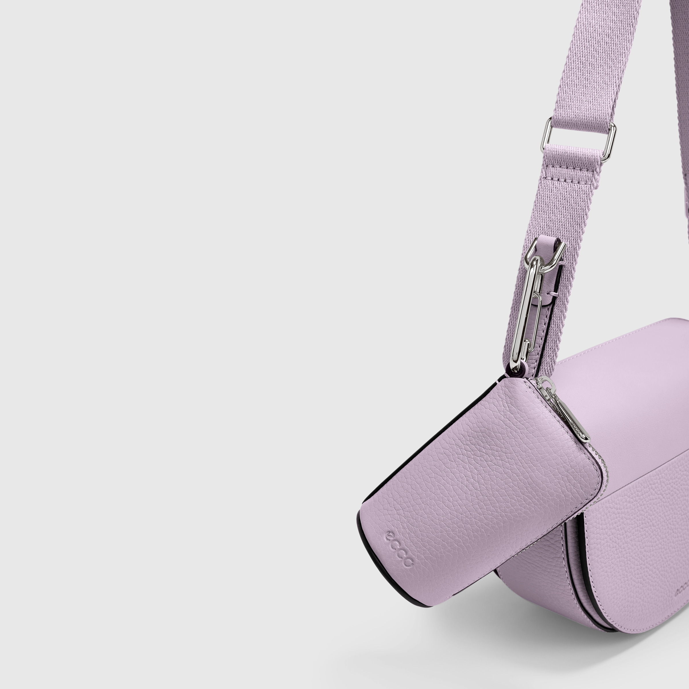 ECCO® Textureblock Leather Saddle Bag | Purple ECCO® Textureblock Leather Saddle Bag | Purple